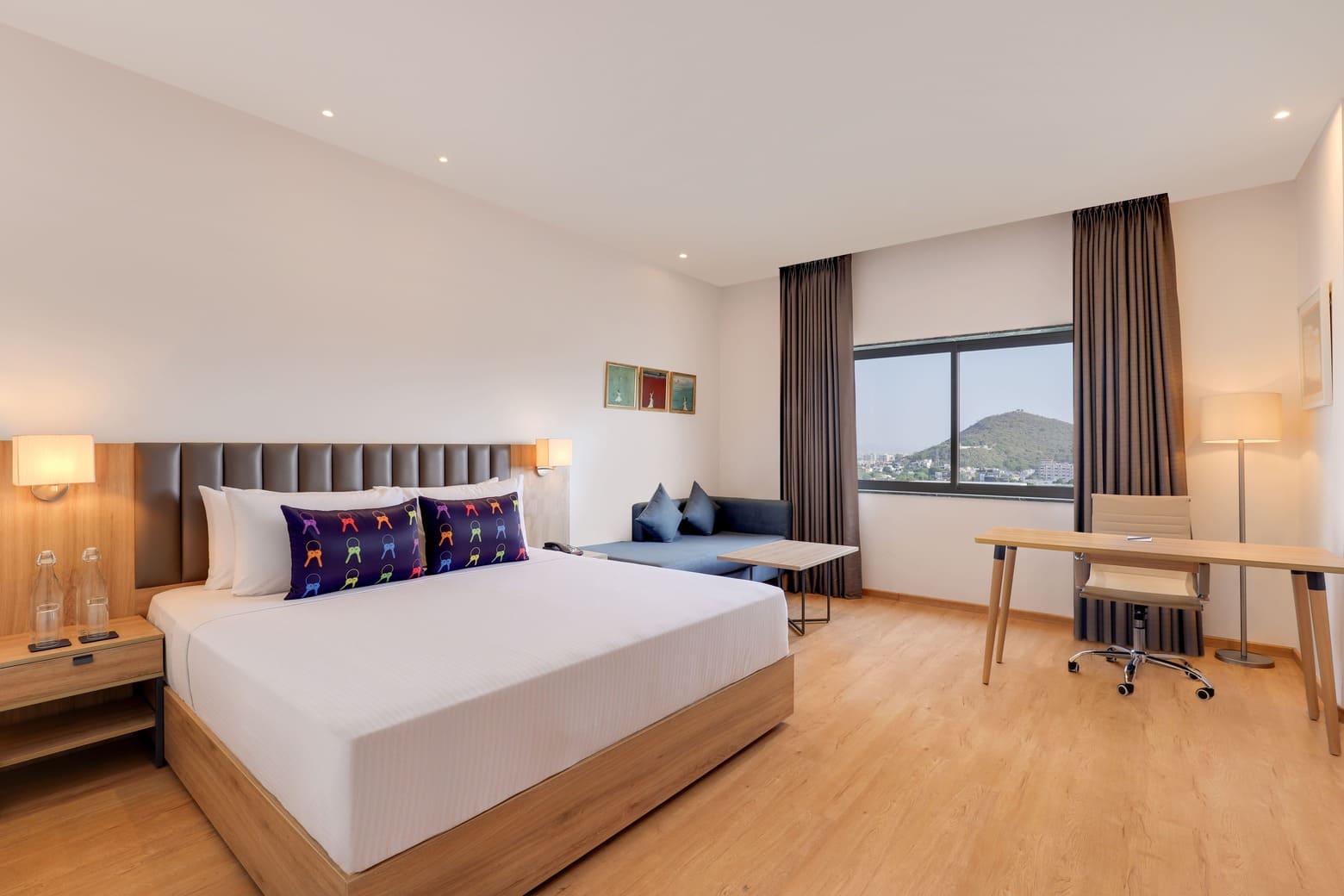 Explore Our Image Gallery, Videos, and Virtual Tour - Keys Lite By ...