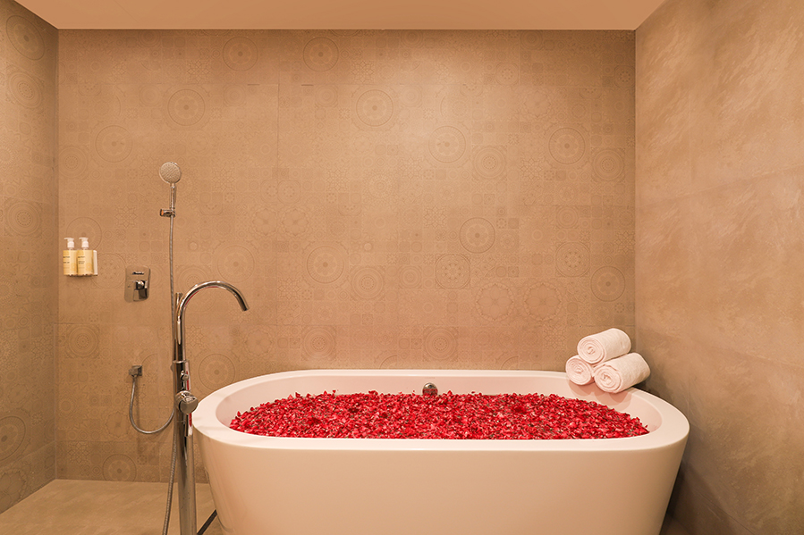 Explore Our Image Gallery, Videos, and Virtual Tour - Lemon Tree Resort ...