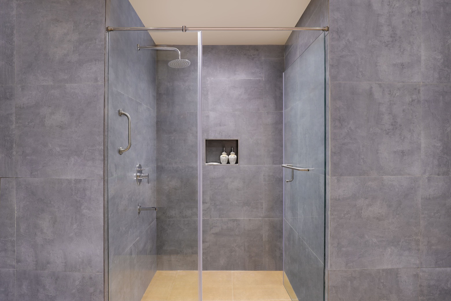 Explore Our Image Gallery, Videos, and Virtual Tour - Lemon Tree ...