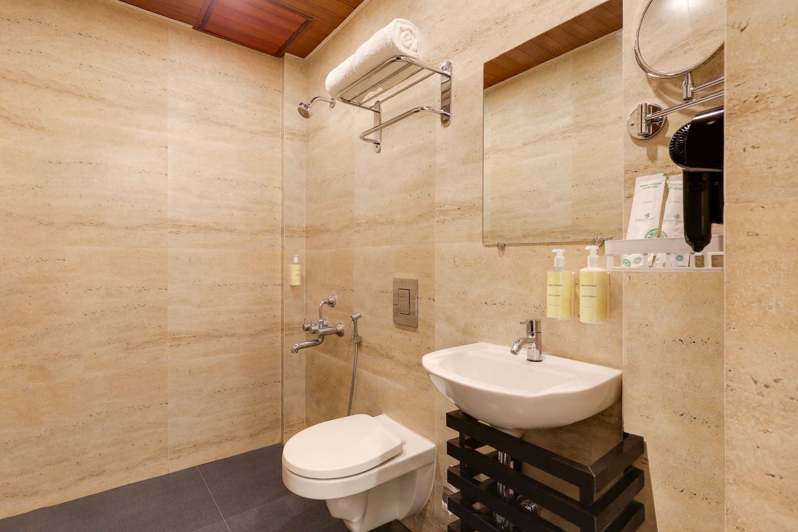 Lemon Tree Hotel, Dapoli | Dapoli Hotel's & Rooms Images