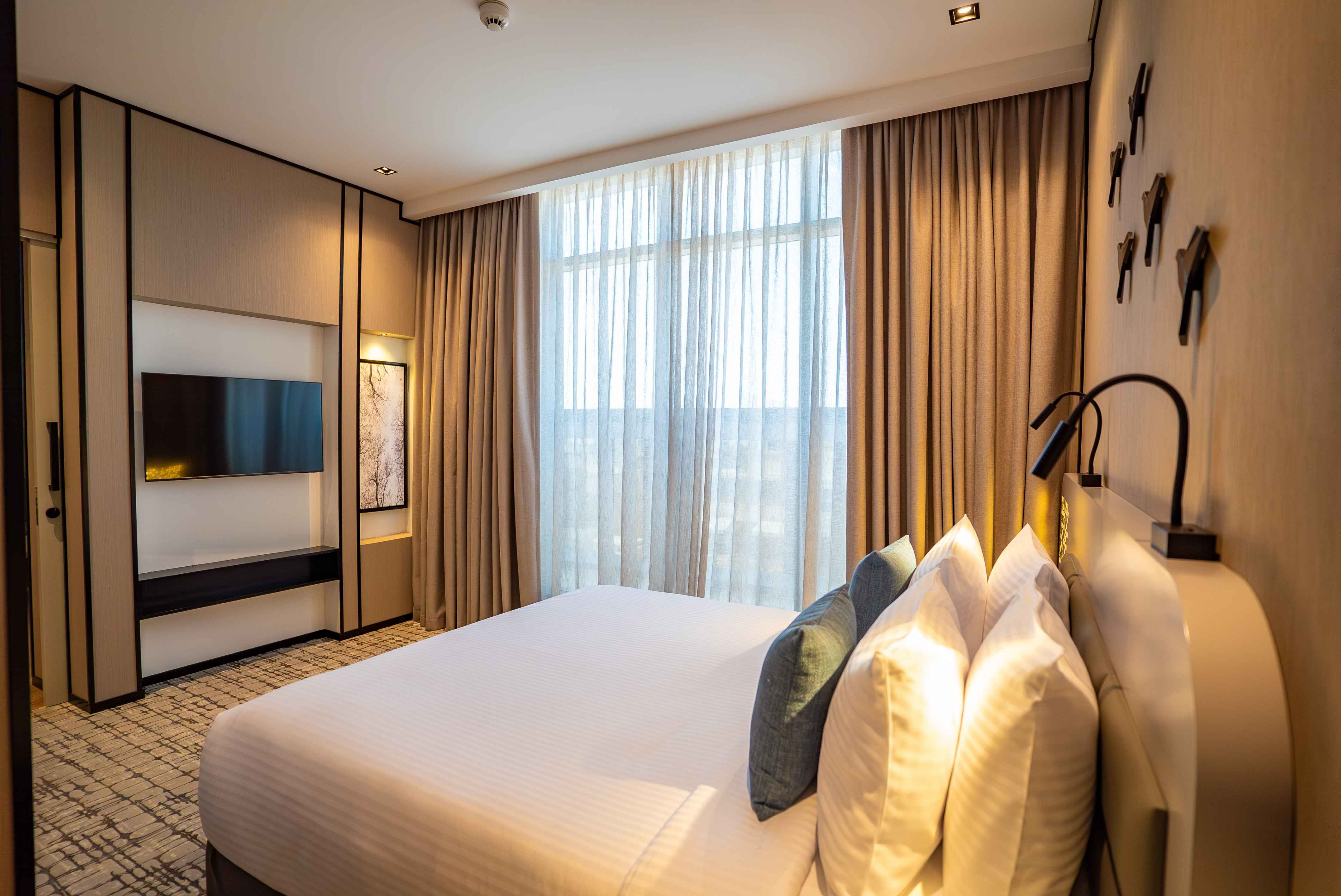 Image Gallery, Videos, and Virtual Tour - Lemon Tree Hotel, Jumeirah