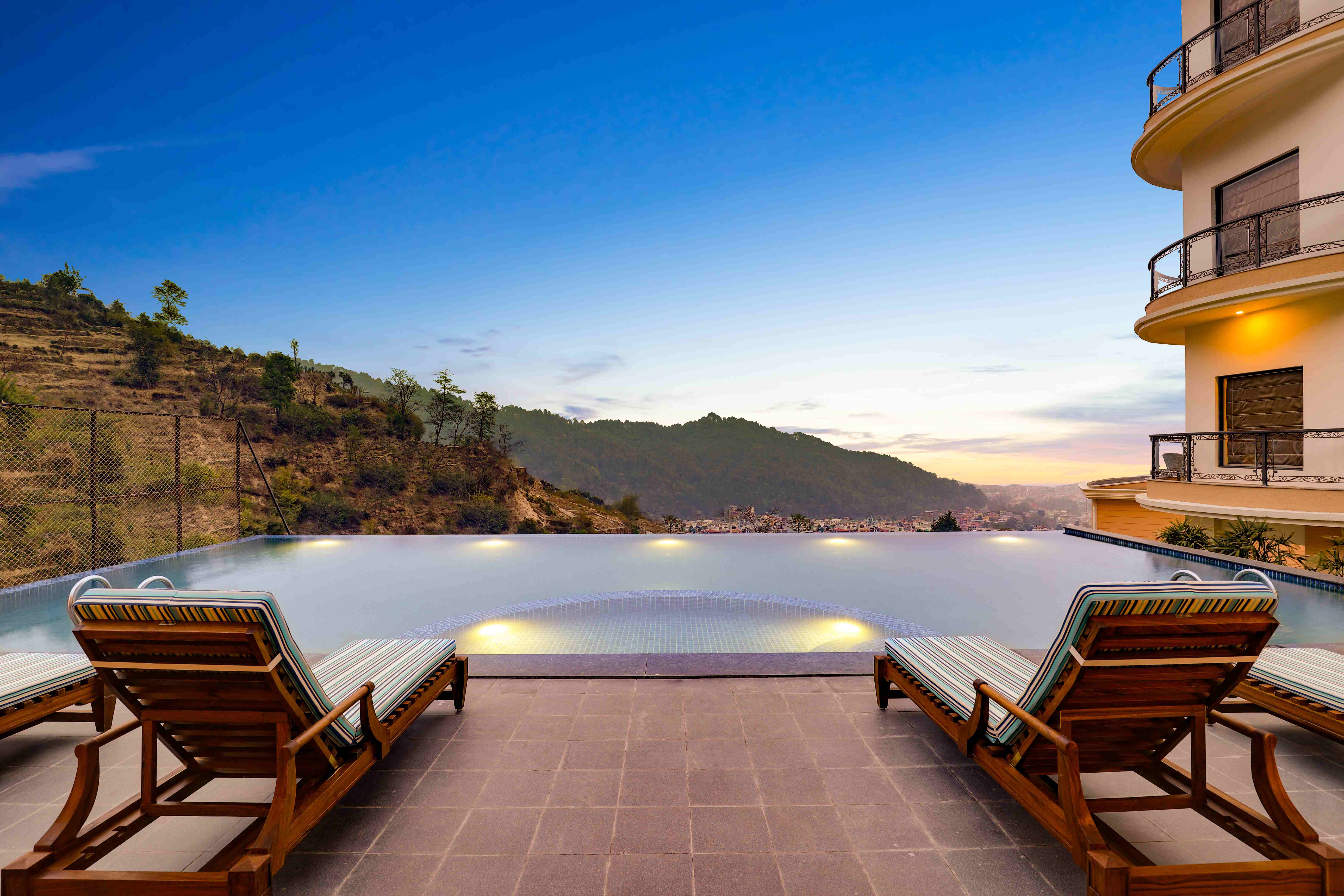 Explore Our Image Gallery, Videos, and Virtual Tour - Lemon Tree ...
