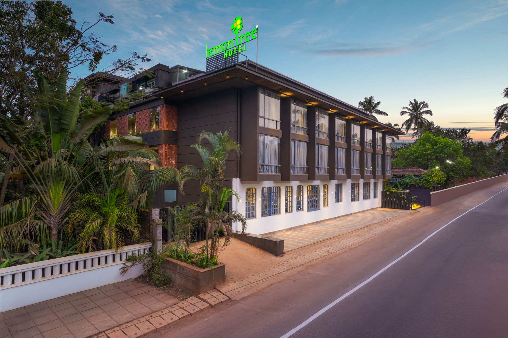 Explore Our Image Gallery, Videos, and Virtual Tour - Lemon Tree Hotel ...