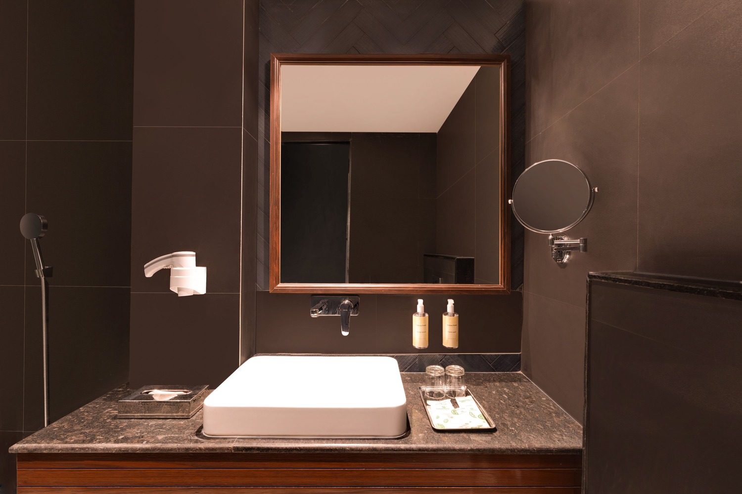 Explore Our Image Gallery, Videos, and Virtual Tour - Lemon Tree Hotel ...