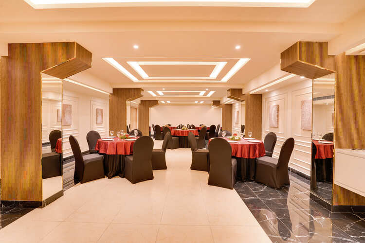 Explore Our Image Gallery, Videos, and Virtual Tour - Lemon Tree Hotel ...