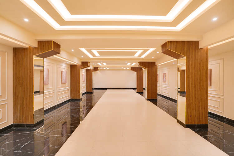 Explore Our Image Gallery, Videos, and Virtual Tour - Lemon Tree Hotel ...