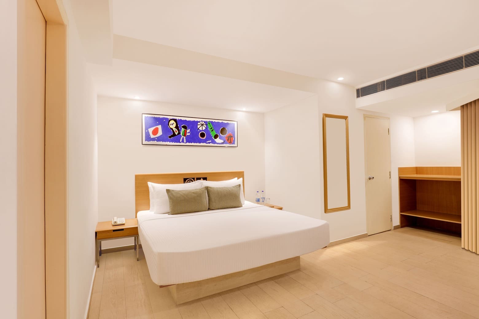 Hotels in Indore | Railway Station | Lemon Tree Hotel