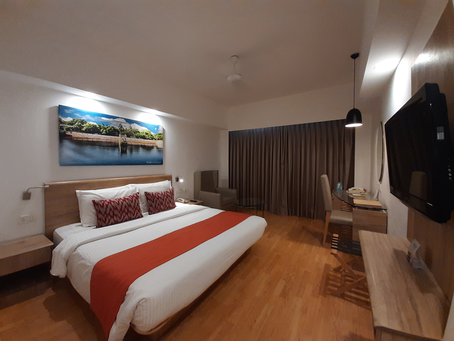Hotels in Guindy, Chennai near Appolo Hospital - Lemon Tree Hotel, Chennai